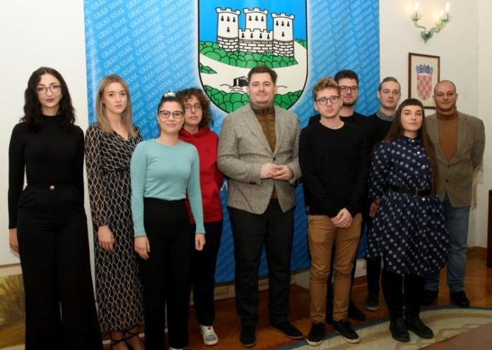 Filip Pjerobon predsjednik, a Anamaria Franceschi zamjenica ...