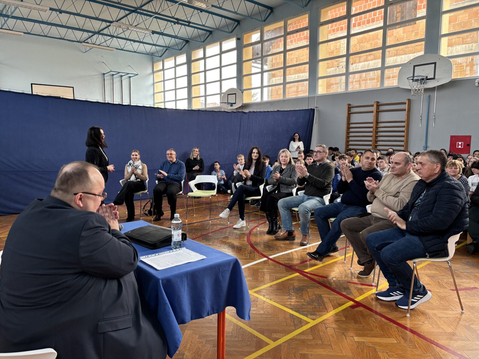 KUTINA U OŠ Mate Lovraka obilježen Svjetski dan Roma | 044Portal