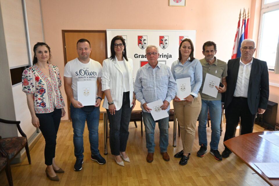 Grad Petrinja dodijelio 9,5 tisuća eura za poticanje poljoprivrede i ...